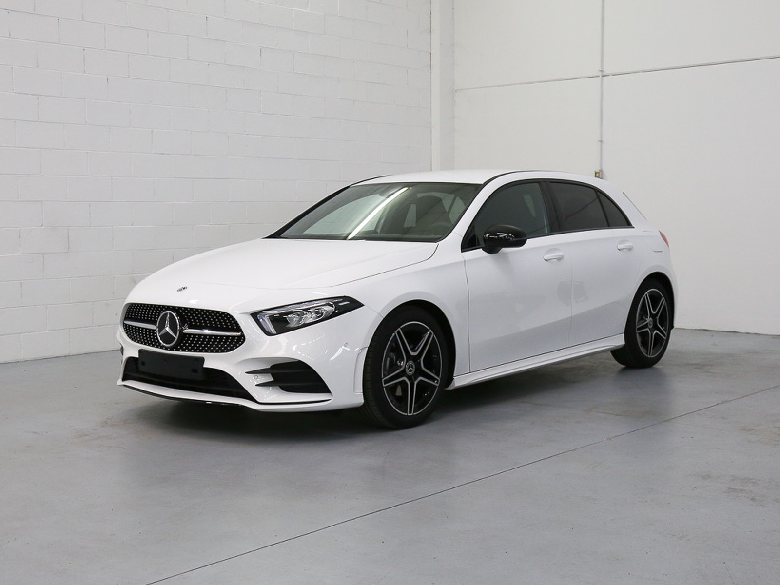 Mercedes Classe A 200 d premium auto nuovo bianco 006N2884