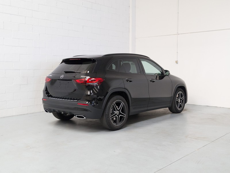 Mercedes GLA 200 d Premium 4matic auto nuovo nero 006N2737